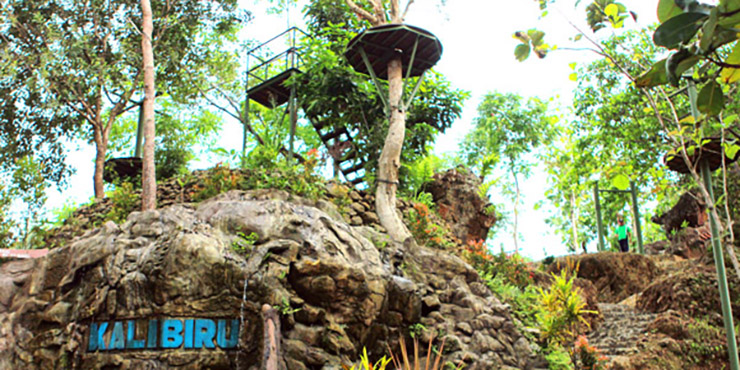 Wisata Kalibiru, Indahnya Menatap Hamparan Bukit Manoreh