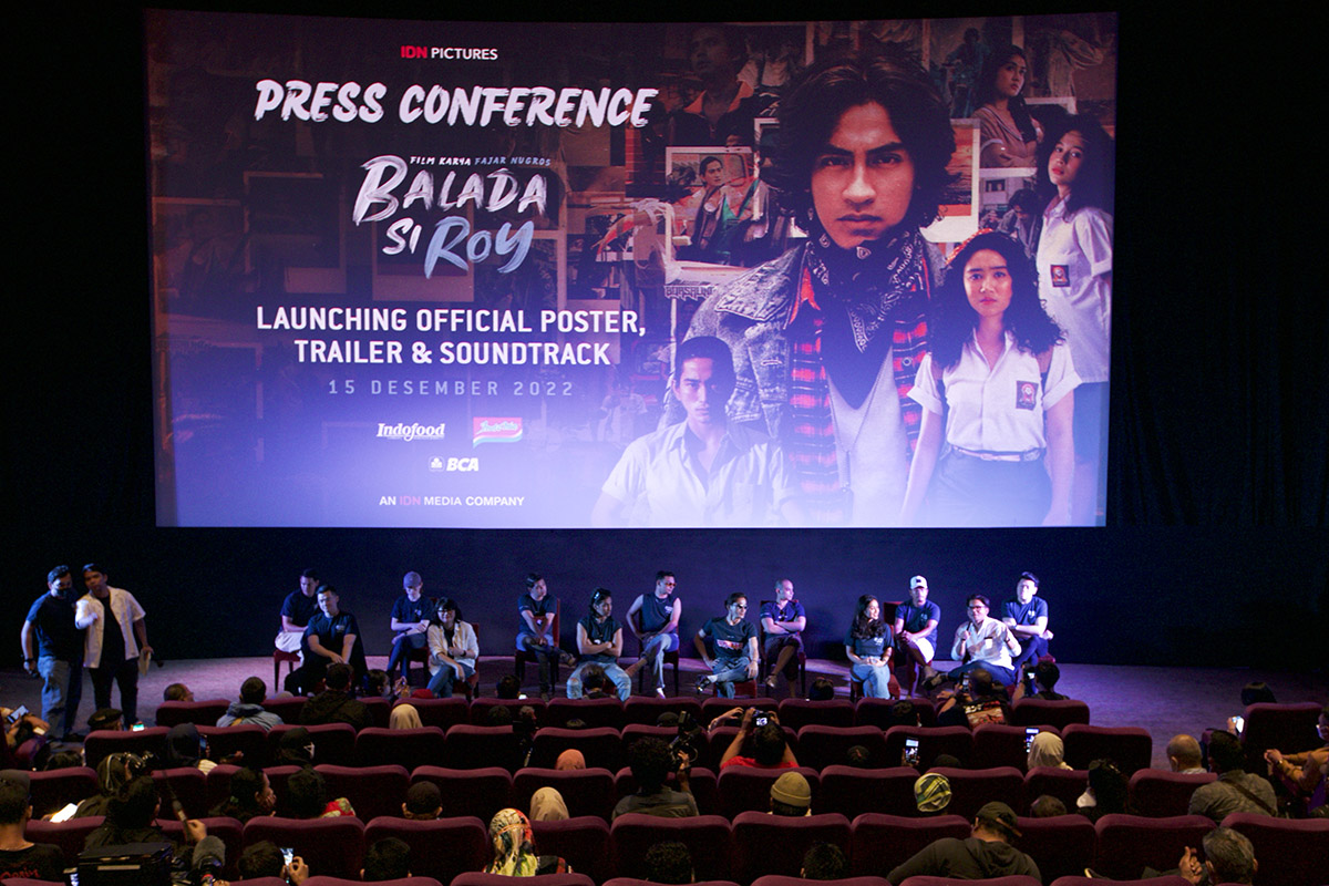 Tayang di Bioskop Awal Tahun Depan, Film “Balada Si Roy” Rilis Official ...